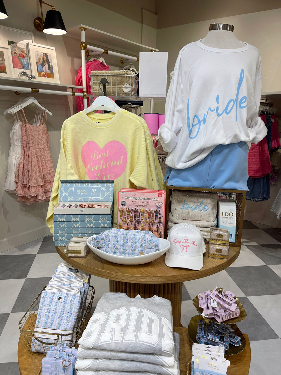 Wedding Gift Shop – Four Sisters Boutique